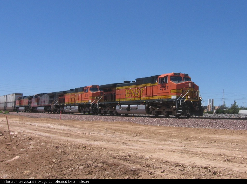 BNSF 4757